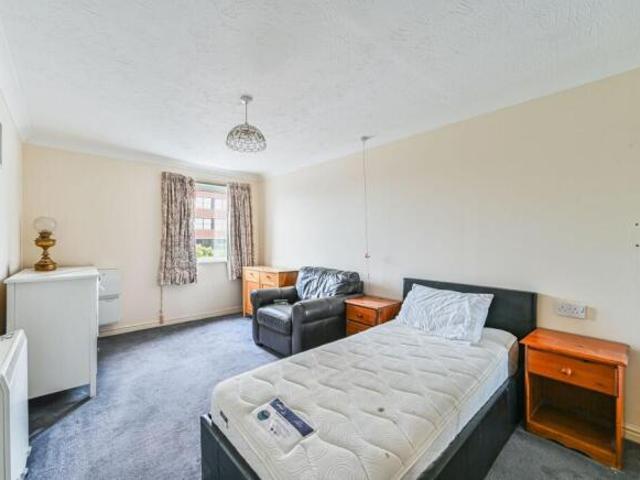 1 bedroom flat for rent in North Street, Bromley, BR1