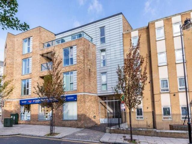 1 bedroom flat for rent in Northchurch Road, Essex road / Canonbury N1