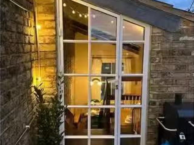 1 bedroom flat for rent in Northcote, London