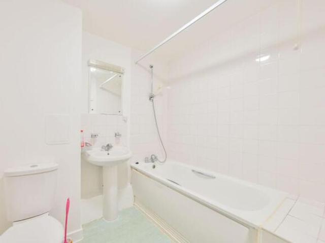1 bedroom flat for rent in Northwick Road, Alperton, Wembley, HA0