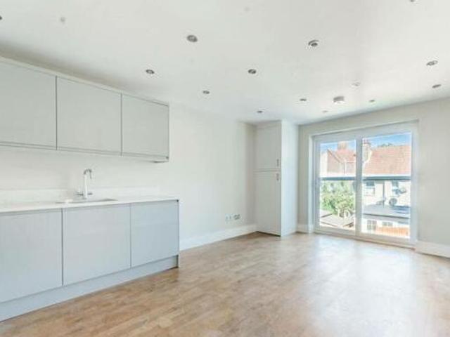 1 Bedroom Flat For Rent In Norbury, London