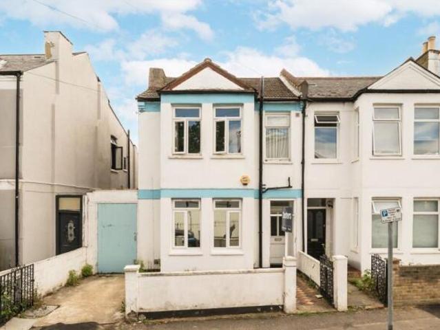 1 bedroom flat for rent in Norfolk Road, Colliers Wood, SW19