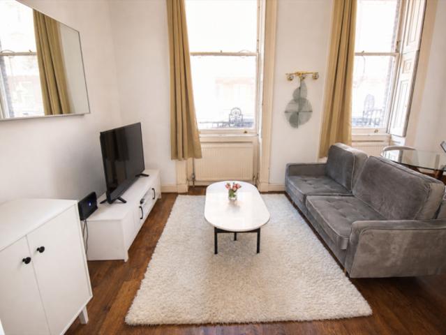 1 bedroom flat for rent in Nottingham Place, W1U
