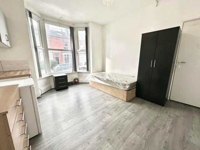 1 bedroom flat for rent in Nowell Crescent, LEEDS, LS9