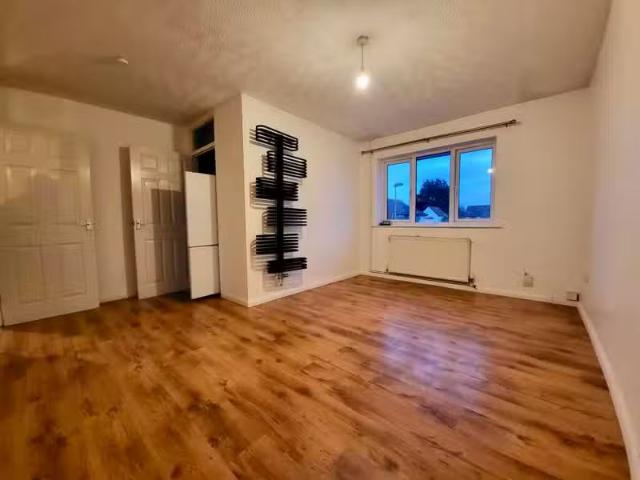 1 bedroom flat for rent in Oak Close, Yate, Bristol, BS37