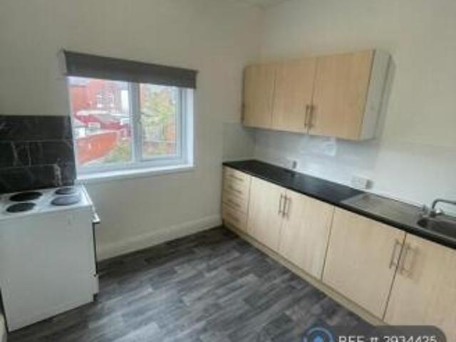 1 bedroom flat for rent in Oakdene Street, Manchester, M9