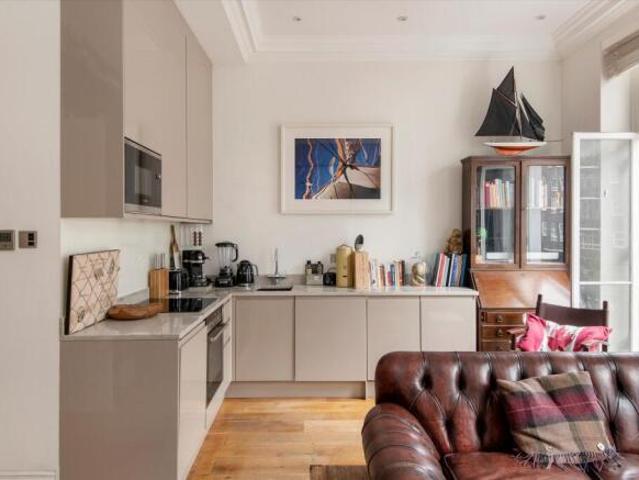 1 bedroom flat for rent in Oakley Street, London SW3