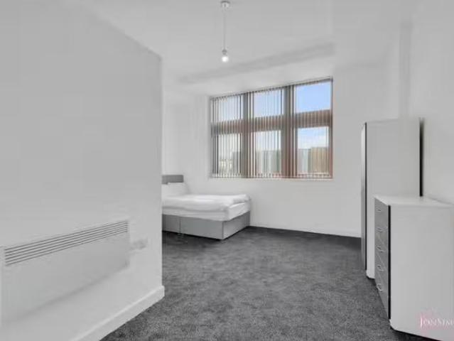1 bedroom flat for rent in Old County Court, Bankhouse Street.