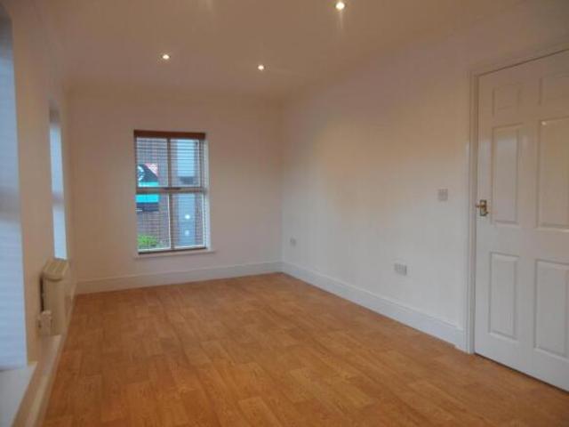 1 bedroom flat for rent in Old Orchard, Poole, BH15