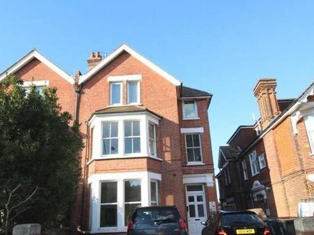 1 bedroom flat for rent in Old Orchard Road Eastbourne East Sussex BN21