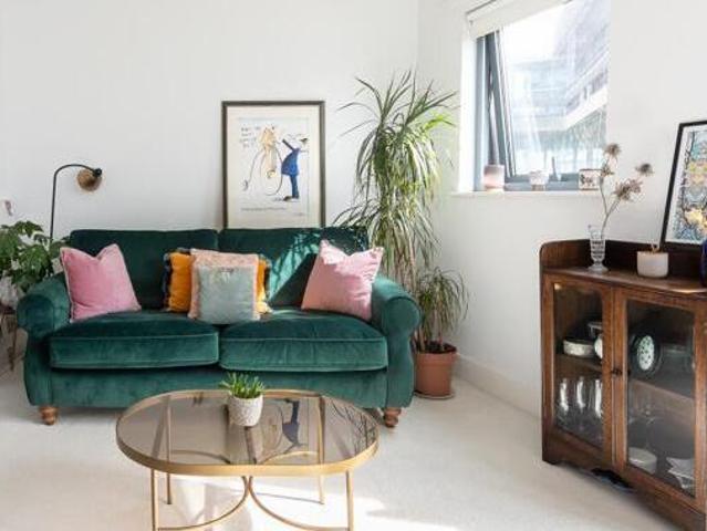 1 Bedroom Flat For Rent In Old Paradise Street