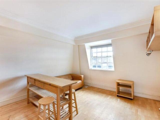 1 bedroom flat for rent in Old Town, London, SW4