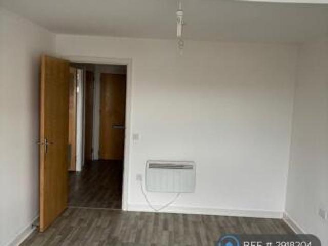 1 bedroom flat for rent in Omega House, Northampton, NN1