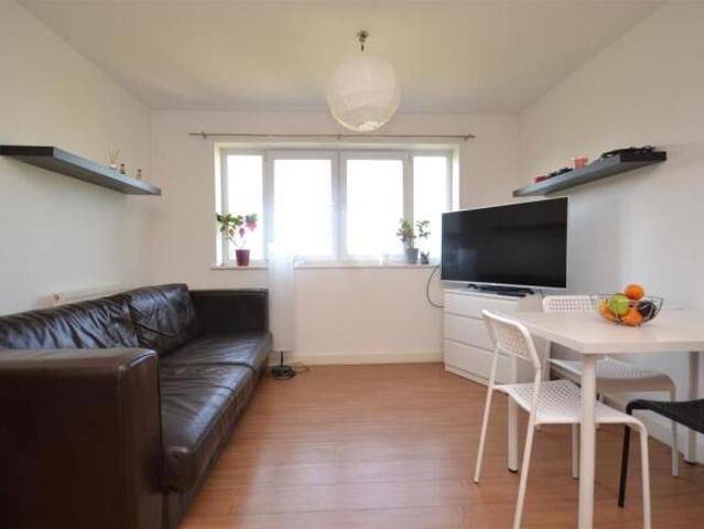 1 bedroom flat for rent in One Bedroom Flat To Let, Hawker Place Walthamstow E17 £1,500 PCM, E17
