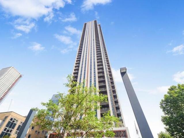1 bedroom flat for rent in One Thames Quay, Marsh Wall, E14