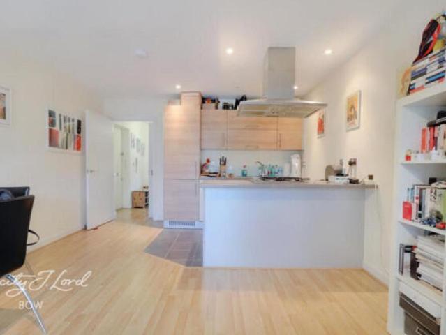 1 bedroom flat for rent in Ordell Road, London, E3