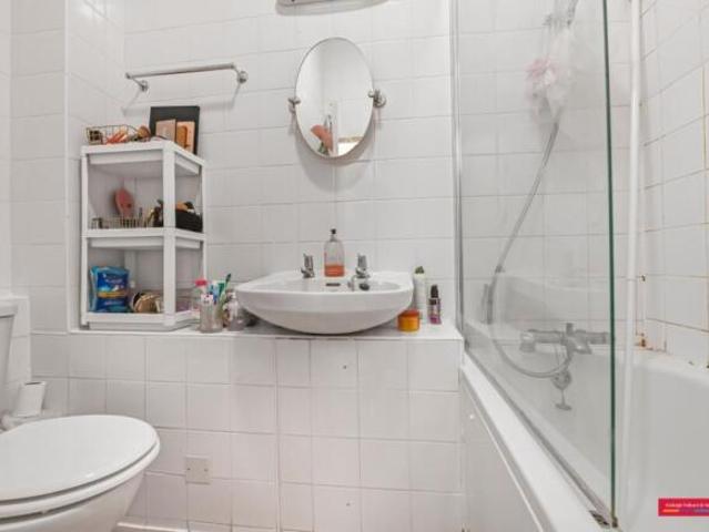 1 bedroom flat for rent in Orsett Terrace, London, W2