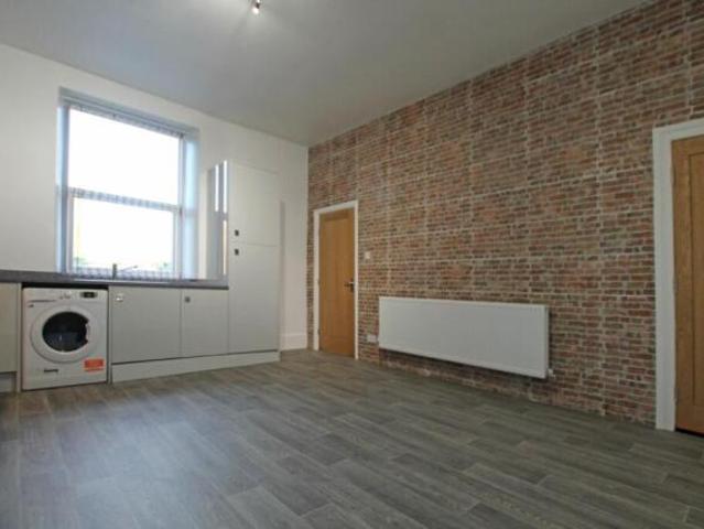 1 bedroom flat for rent in Otley Road, Guiseley, Leeds, LS20