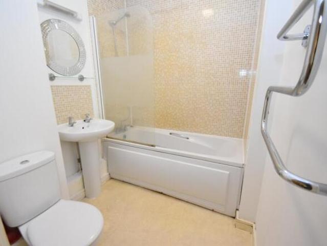 1 bedroom flat for rent in Overstone Court, Cardiff Bay, CF10