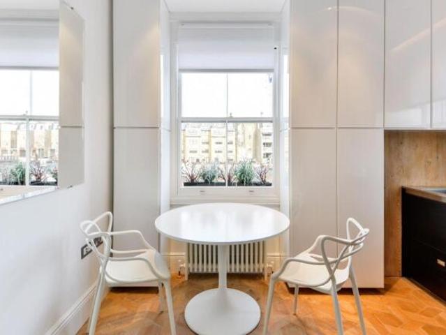 1 bedroom flat for rent in Ovington Gardens, Knightsbridge, London, SW3