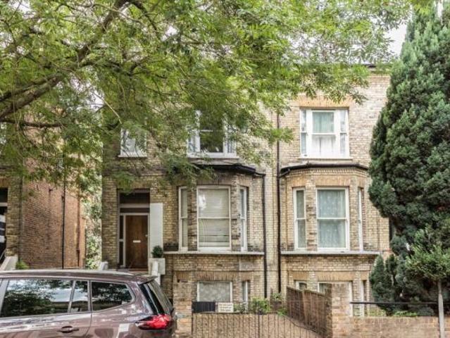 1 bedroom flat for rent in Oxford Road, Ealing, W5