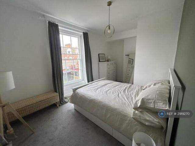 1 bedroom flat for rent in Oxford Road, Exeter, EX4