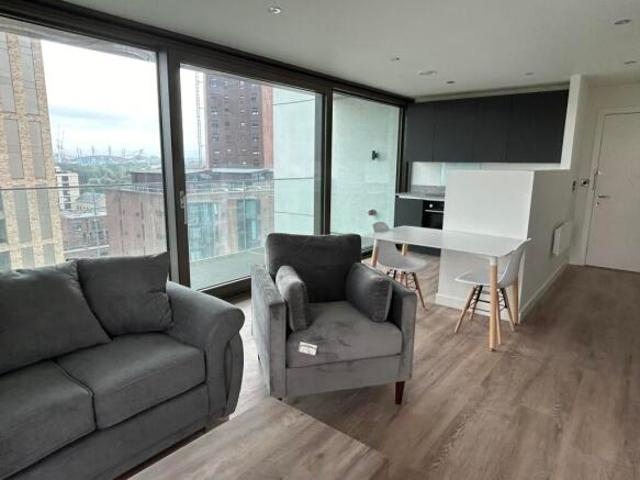 1 bedroom flat for rent in Oxygen Tower, Store Street, Manchester, M1