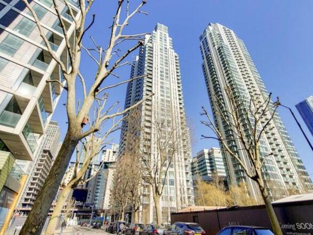 1 bedroom flat for rent in Pan Peninsula Square, Canary Wharf, London, E14