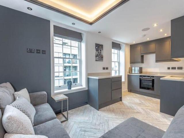 1 bedroom flat for rent in Packington Street, Islington, London, N1