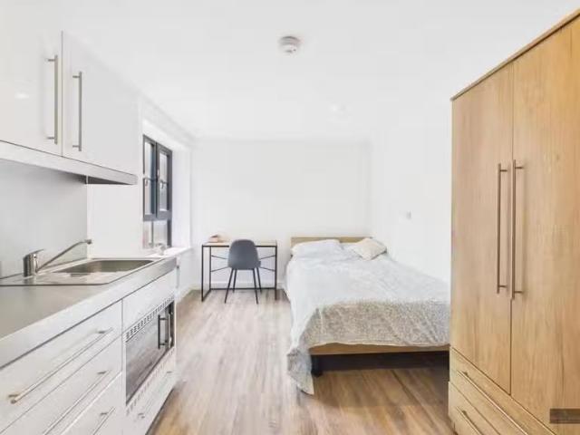 1 bedroom flat for rent in Paintworks, Arnos Vale, Bristol, BS4