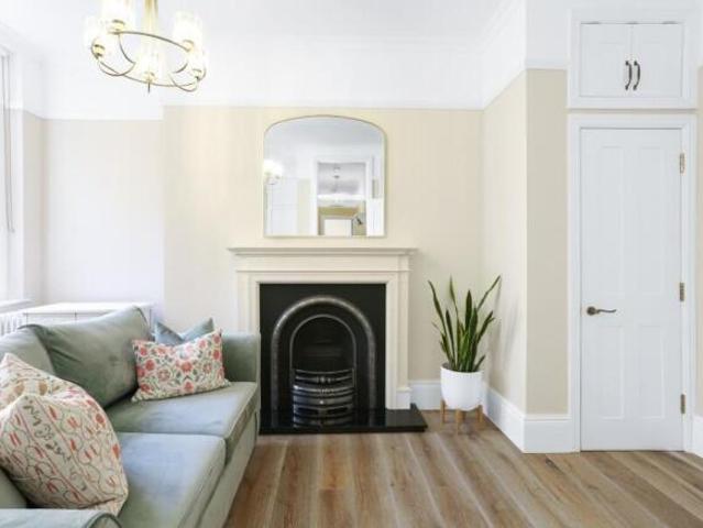 1 bedroom flat for rent in Palace Mansions, Earsby Street, Hammersmith, London, W14