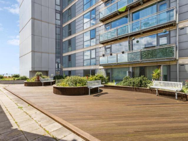 1 bedroom flat for rent in Palladio Court, Mapleton Road, SW18
