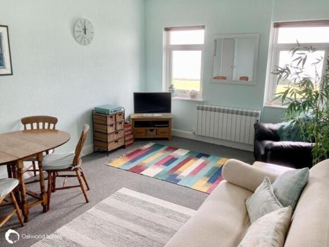 1 bedroom flat for rent in Palm Bay Avenue, Margate, Kent, CT9
