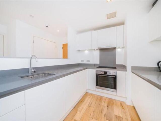 1 bedroom flat for rent in Palmers Road, Roman Road, E2