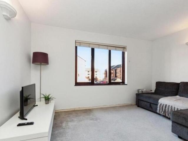 1 bedroom flat for rent in Palmerston Road, Wimbledon, SW19