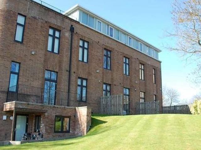 1 bedroom flat for rent in Park Parade AshtonUnderLyne OL6
