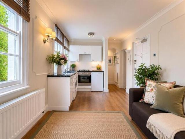 1 bedroom flat for rent in Park Place, Cheltenham GL50 2QU, GL50