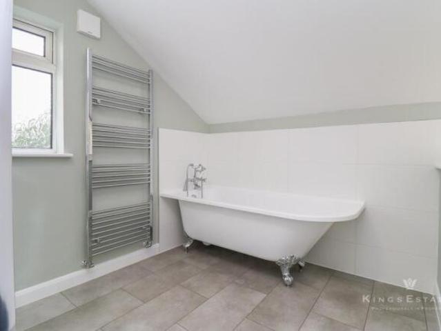 1 bedroom flat for rent in Park Road, Southborough, TN4