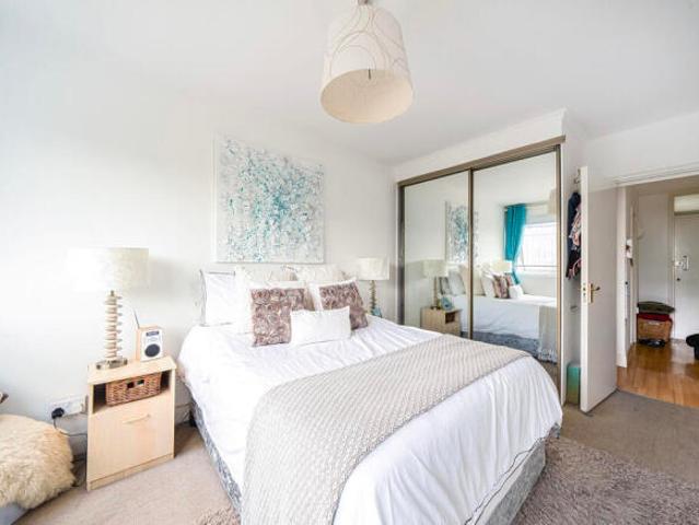 1 bedroom flat for rent in Park South, SW11, Battersea, London, SW11