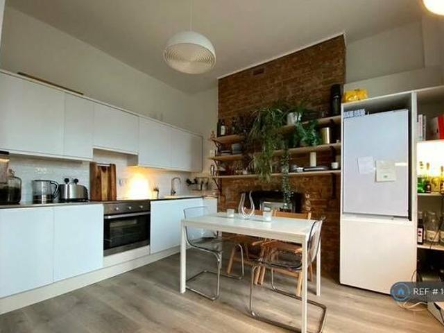 1 bedroom flat for rent in Parkfield Road London SE14