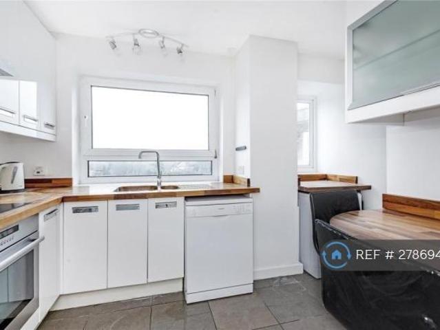 1 bedroom flat for rent in Parkside House, London, SW19