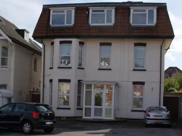 1 bedroom flat for rent in Parkwood Road, Southbourne, BH5