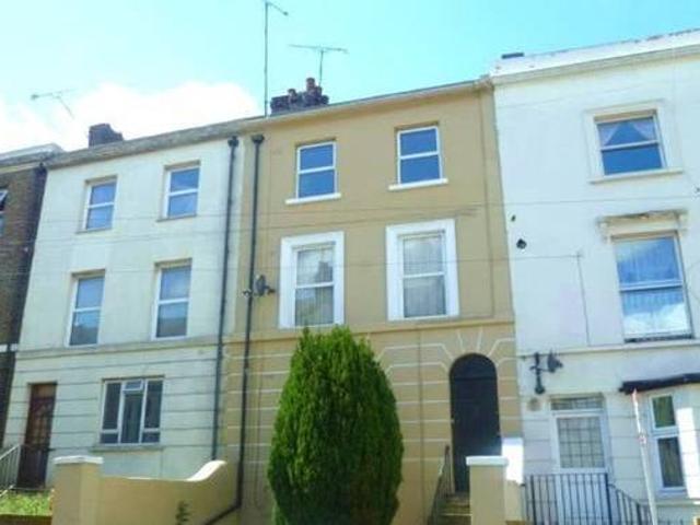 1 bedroom flat for rent in Parrock Street Gravesend DA12