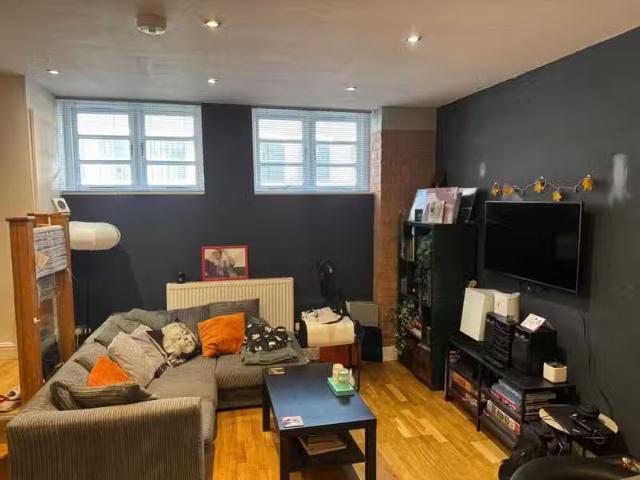 1 bedroom flat for rent in Pembeton, Warstone Lane, Birmingham.