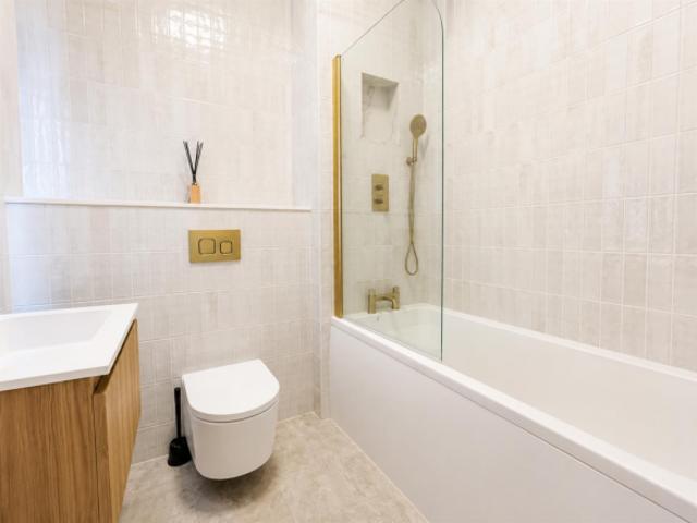 1 bedroom flat for rent in Pen Y Lan Road, Pen Y Lan, CF23