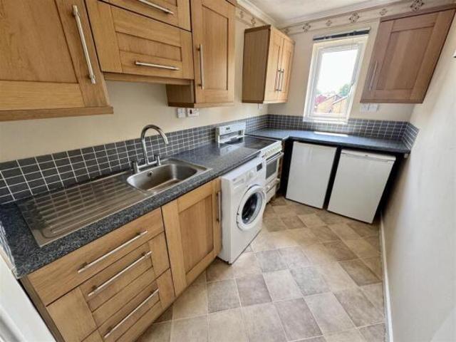 1 bedroom flat for rent in Penda Close, Luton, LU3