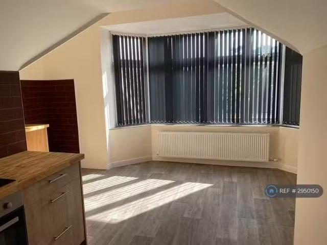 1 bedroom flat for rent in Penn Hill Avenue, Poole, BH14