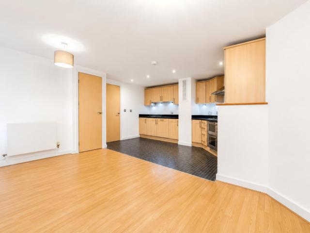 1 bedroom flat for rent in Peckham Rye, Peckham, London, SE15