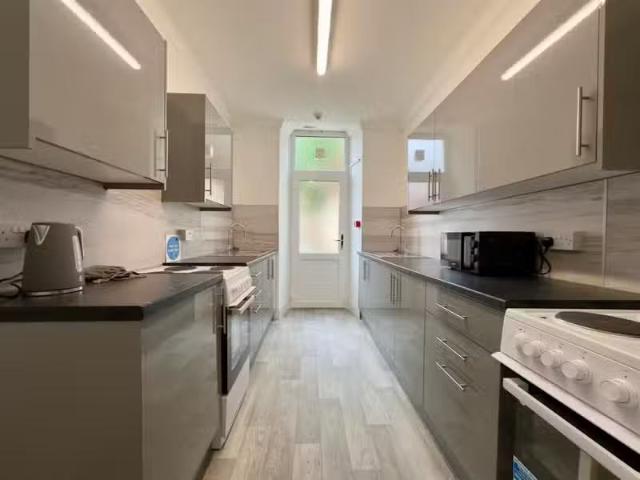 1 bedroom flat for rent in Perth Road, Dundee, DD2