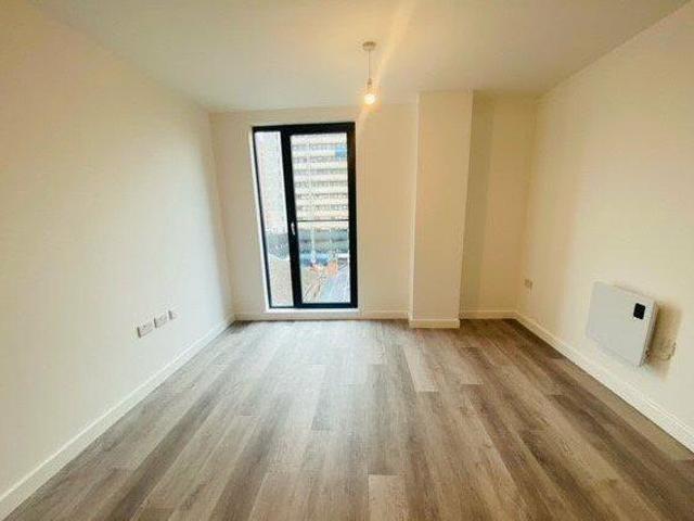 1 Bedroom Flat For Rent In Percy Street